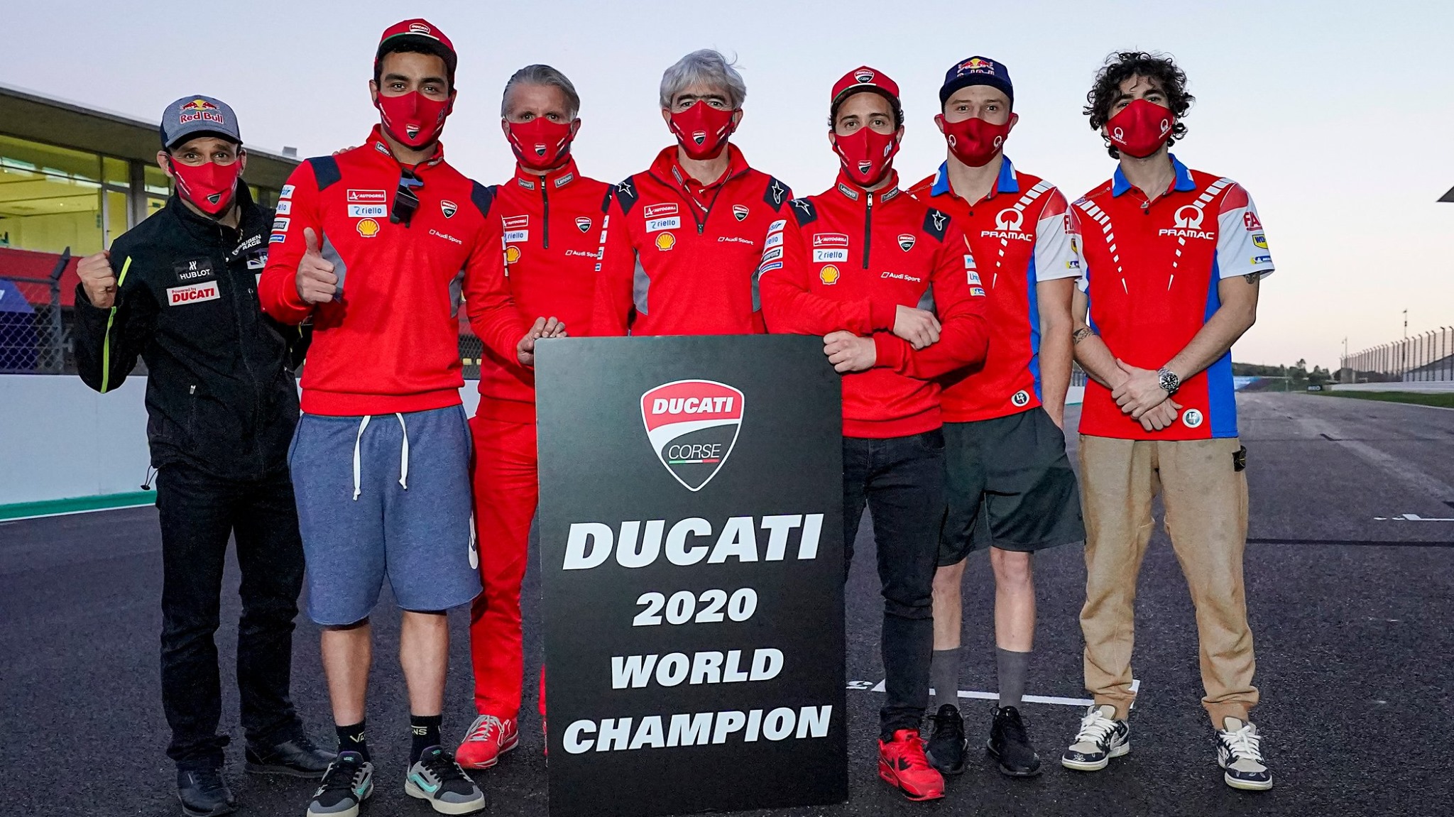 Nell'ultima gara a Portimao, la Ducati conquista il titolo mondiale ...